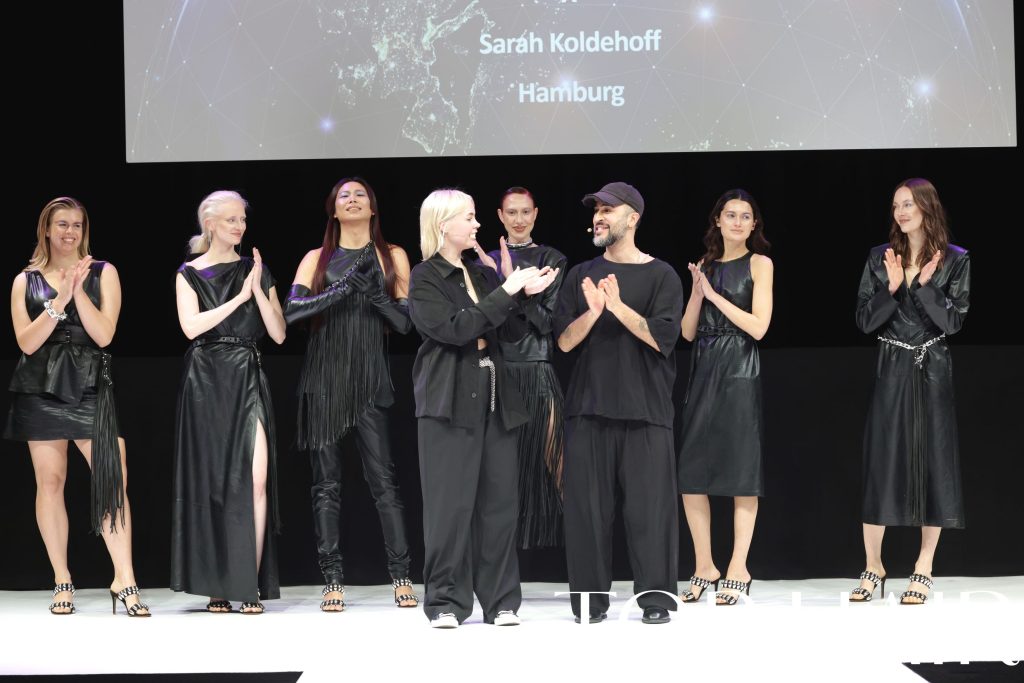 Werde Trendmaster: Glass Hair Service & Styling Hacks by L'Oréal ...